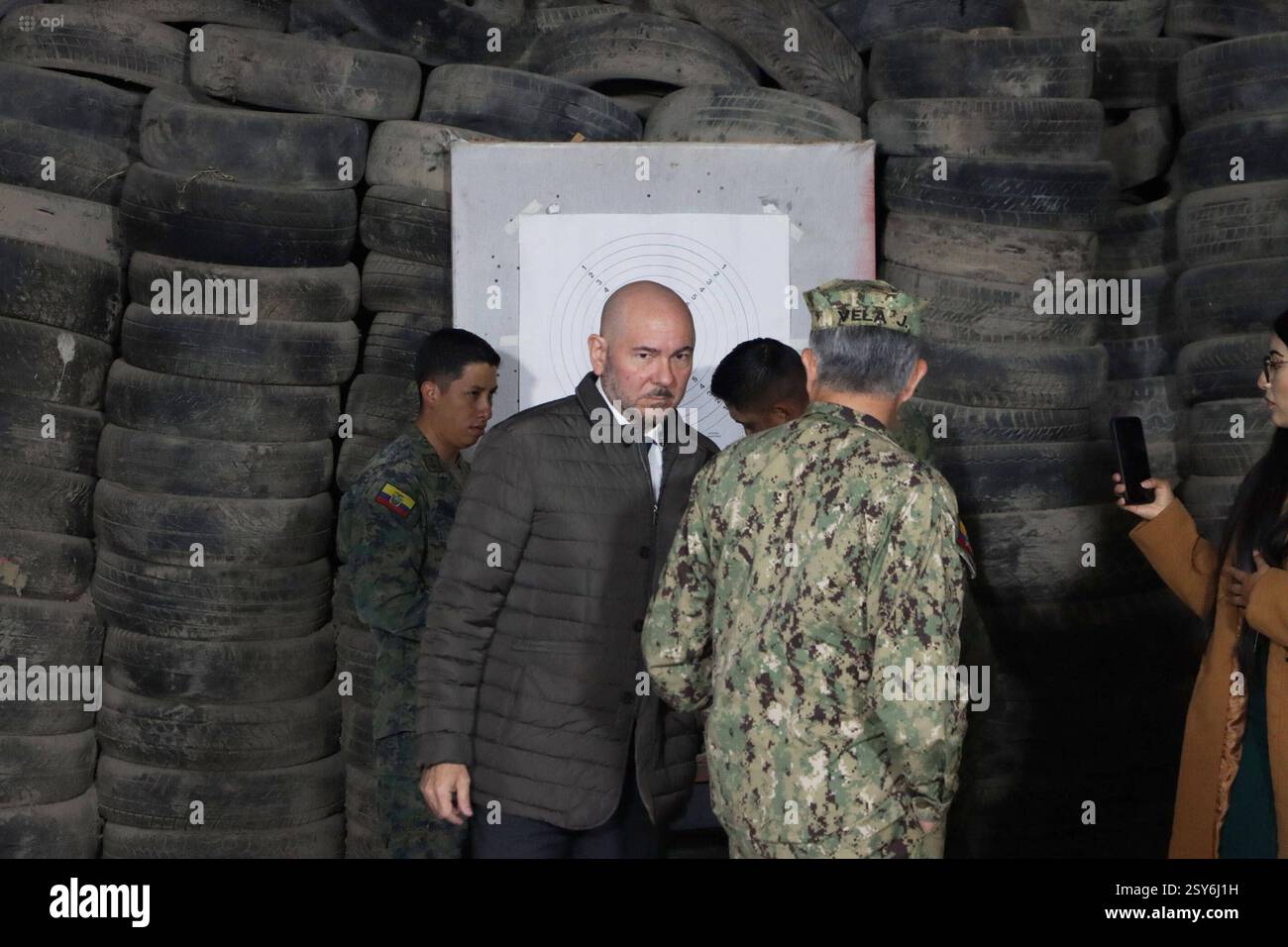 DEFENSE TESTING OF ANTI-BULLET VEST Quito, Thursday, February 27, 2025 ...