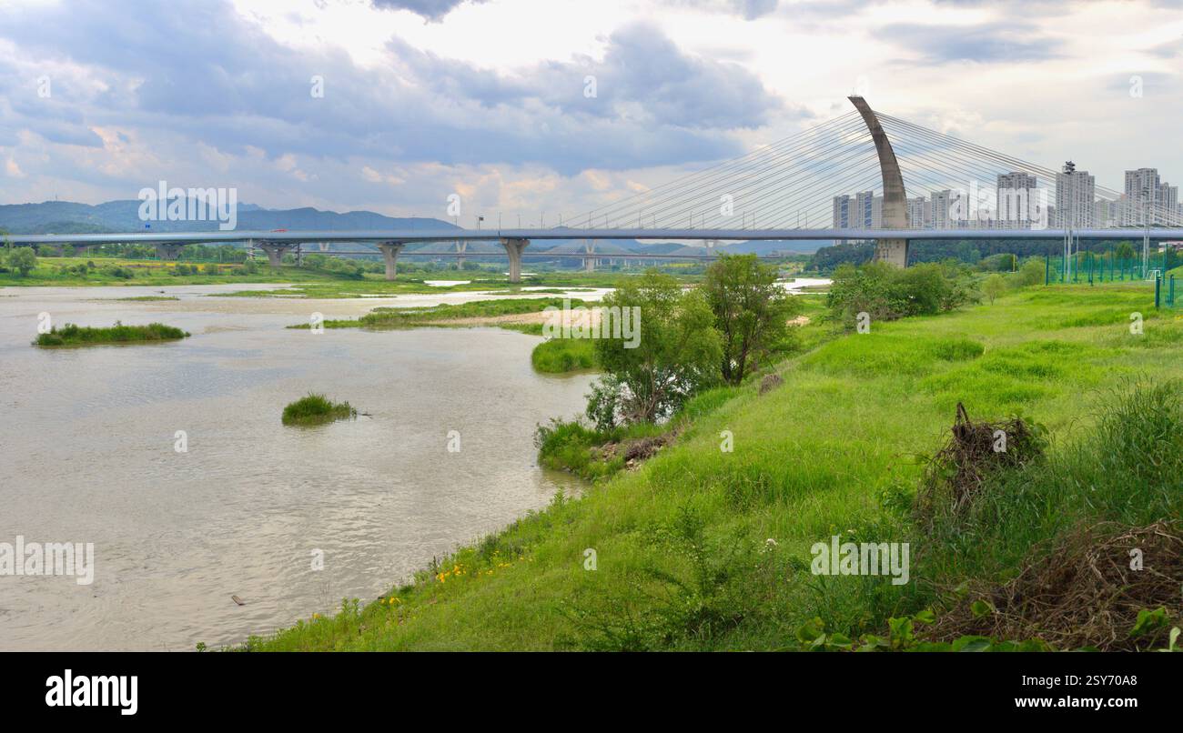 Sejong City, South Korea - May 27, 2021: Handu-ri Bridge stretches ...