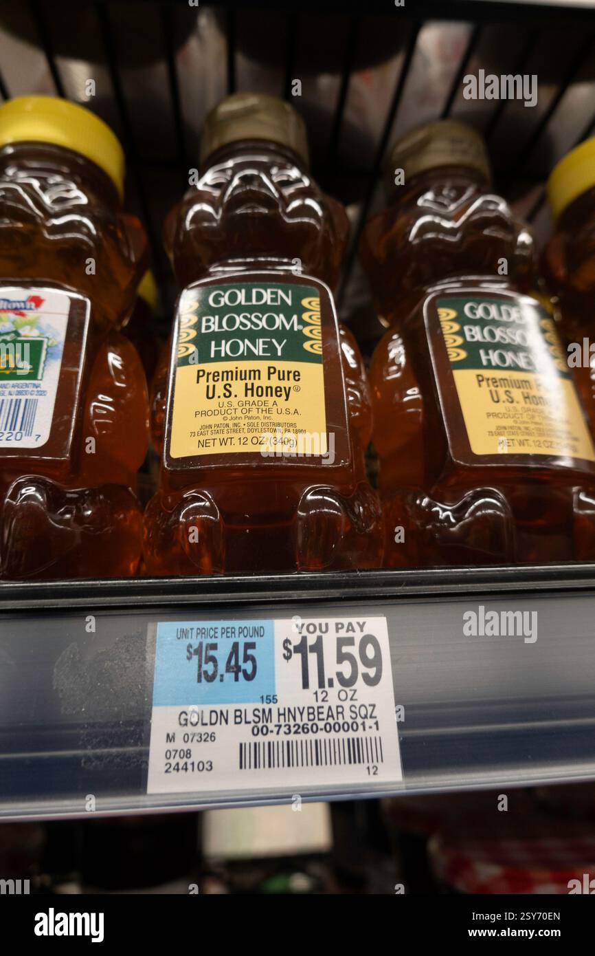 Everyday prices have increased dramatically due to inflation at Dagostino, grocery store, New ...