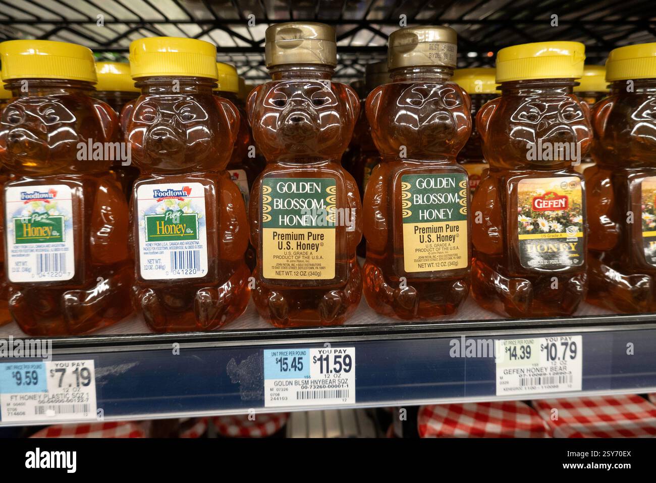 Everyday prices have increased dramatically due to inflation at Dagostino, grocery store, New ...