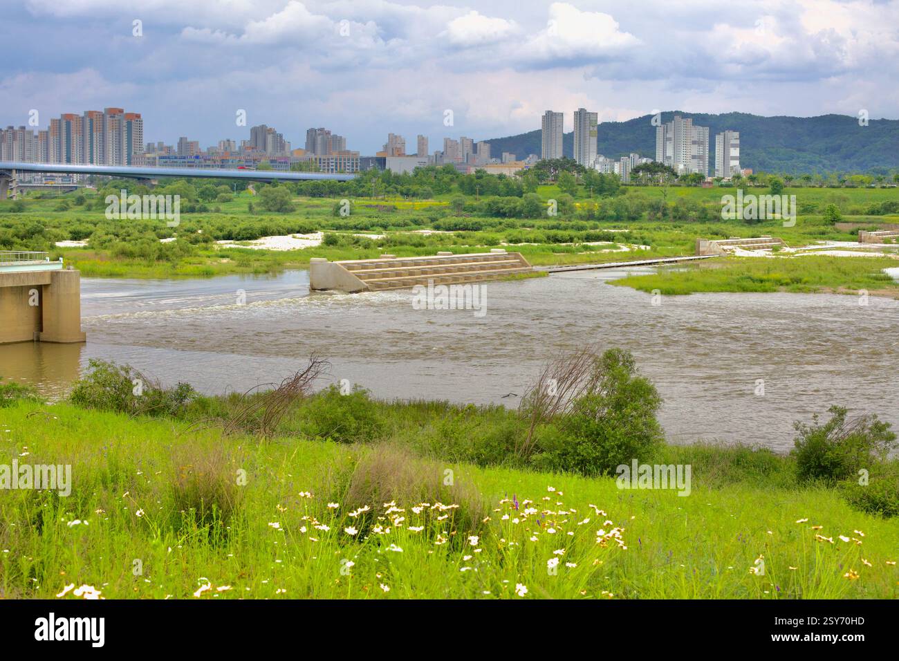 Sejong weir hi-res stock photography and images - Alamy