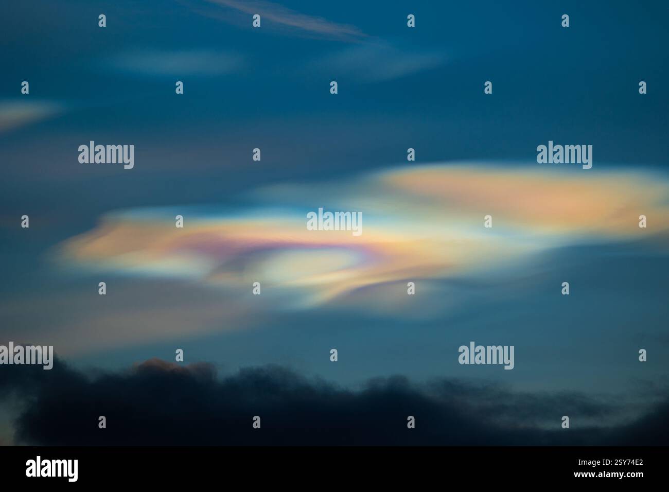 A rare polar stratospheric cloud display in the winter skies in Norway ...
