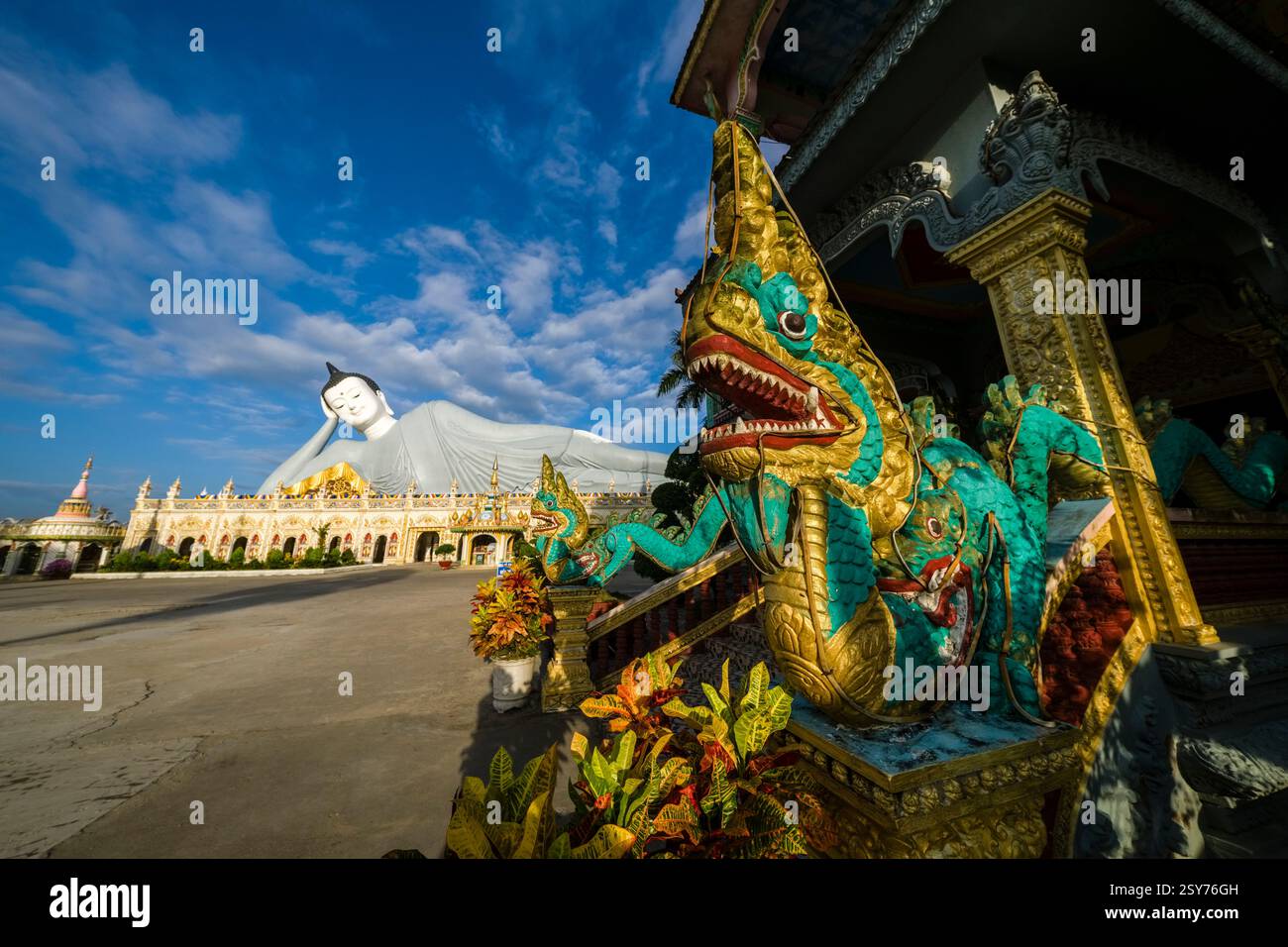 Artful detail of the Som Rong Pagoda, Chùa Som Rong, a famous spiritual ...