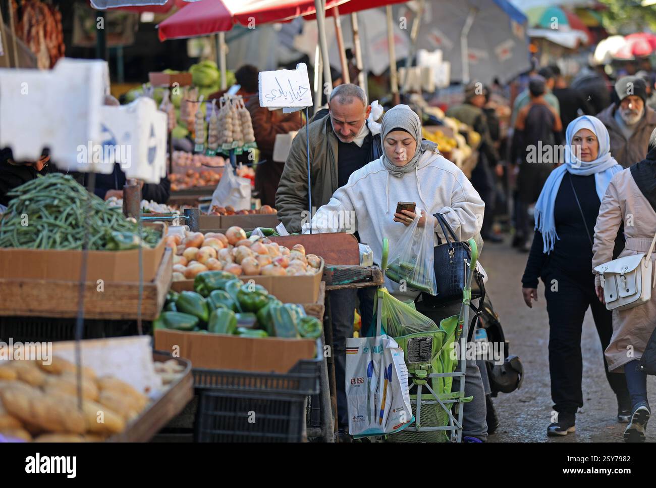 Ramadan 2025 hi-res stock photography and images - Alamy