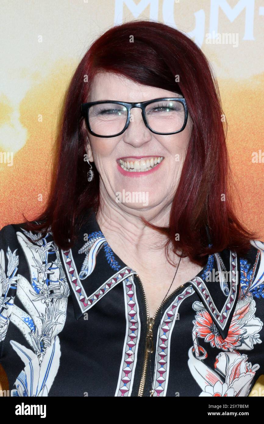 LOS ANGELES - FEB 20: Kate Flannery at the Nine Bodies in a Mexican ...