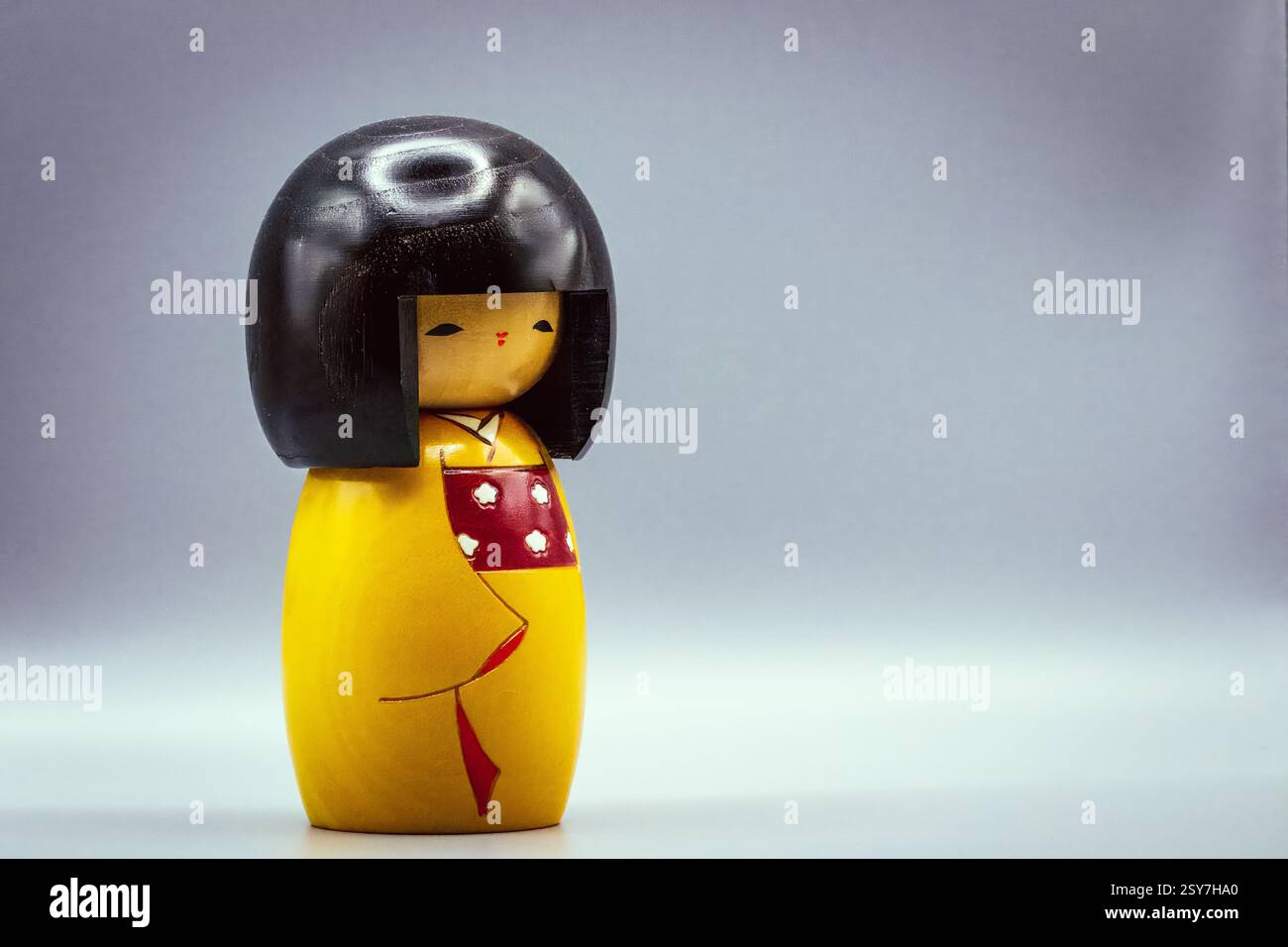 Japanese wooden dolls kokeshi hi-res stock photography and images - Alamy