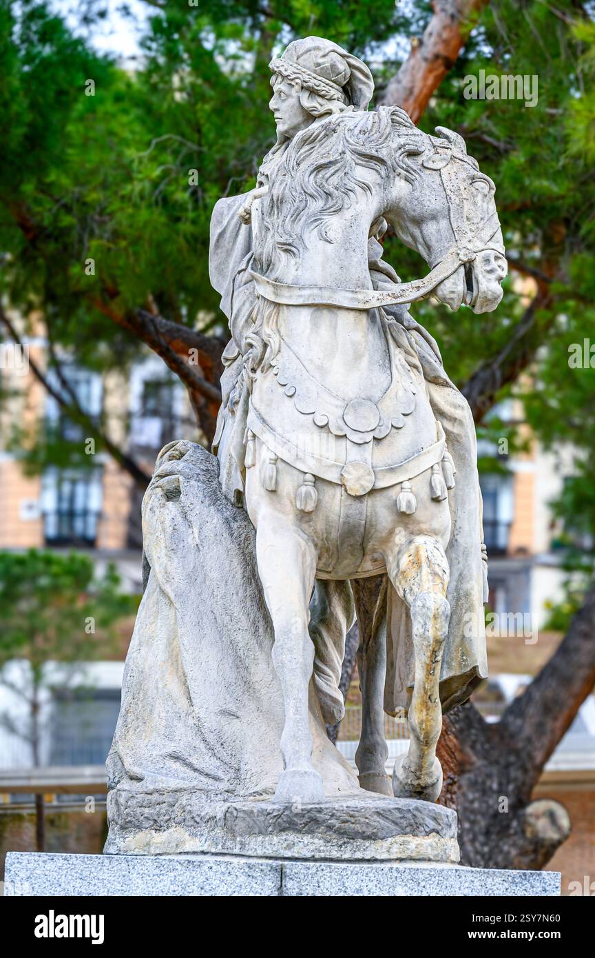 Ancient equestrian statue in a public park, Madrid, Spain Stock Photo ...