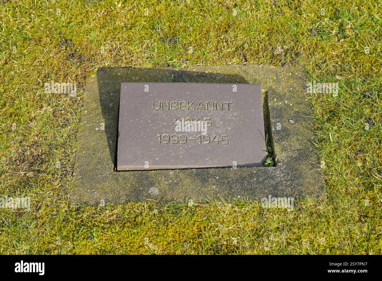 Grab Unbekannt, 1945 gestorben, II. Weltkrieg, I. Städtischer Friedhof Eisackstraße, Schöneberg ...