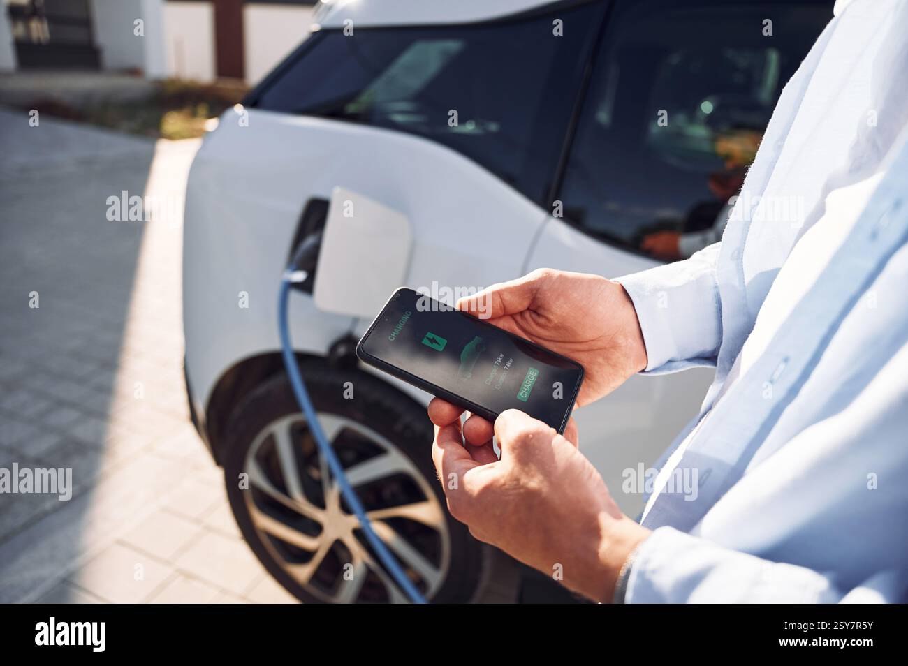 Process charging showing on hi-res stock photography and images - Alamy