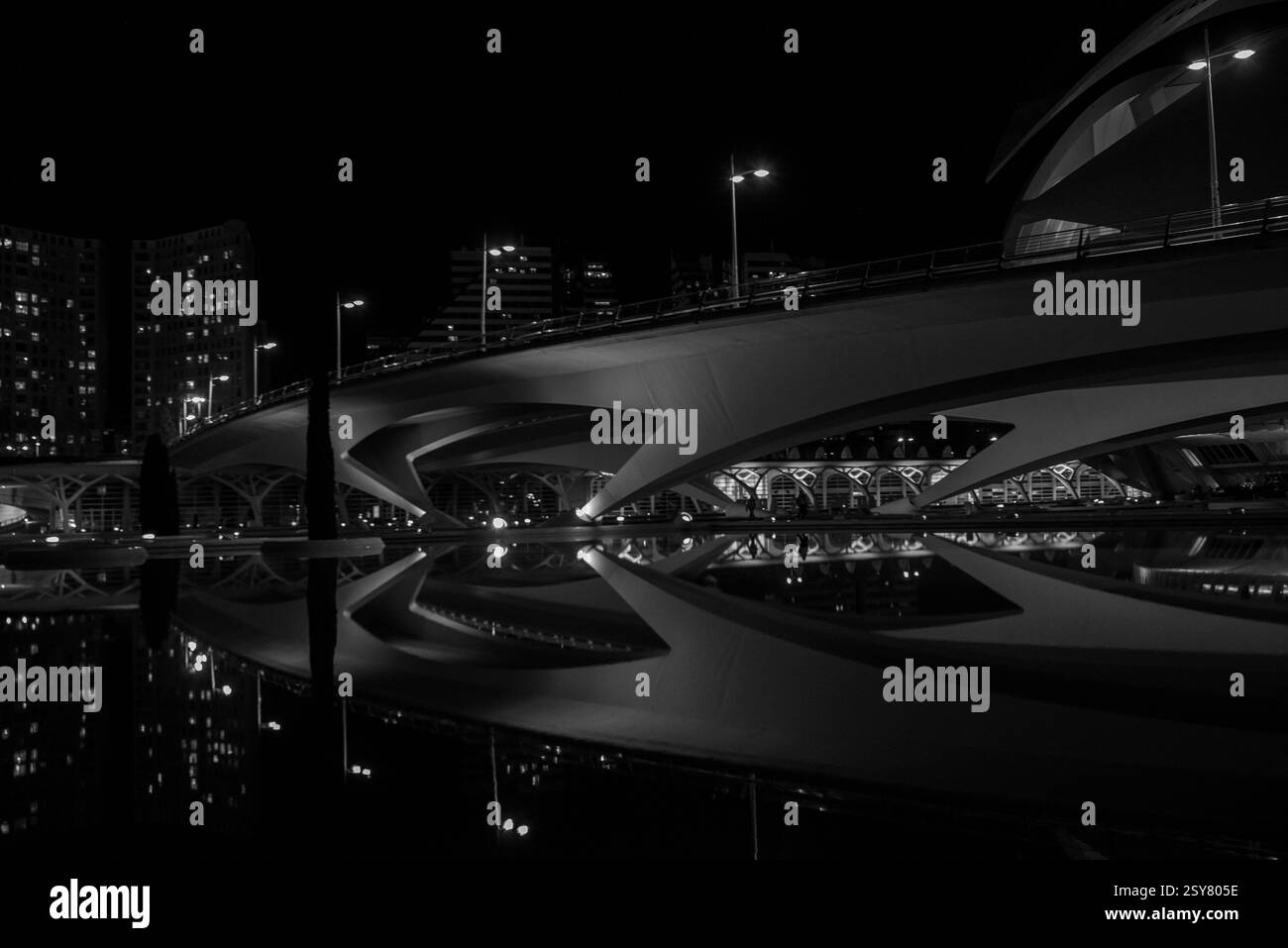 Travel to valencia Black and White Stock Photos & Images - Alamy