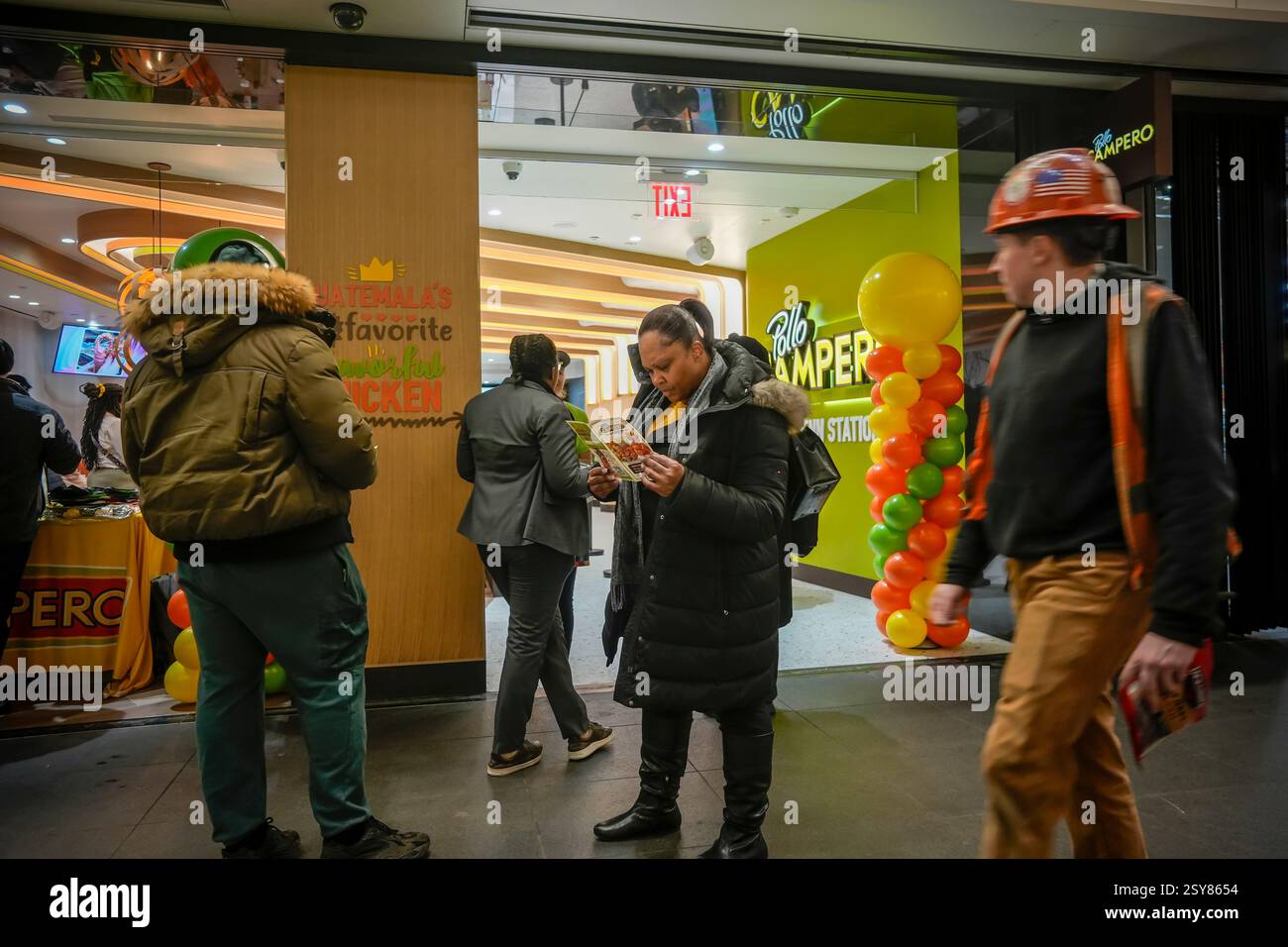 Grand opening of the Guatemalan fried chicken chain, Pollo Campero in ...