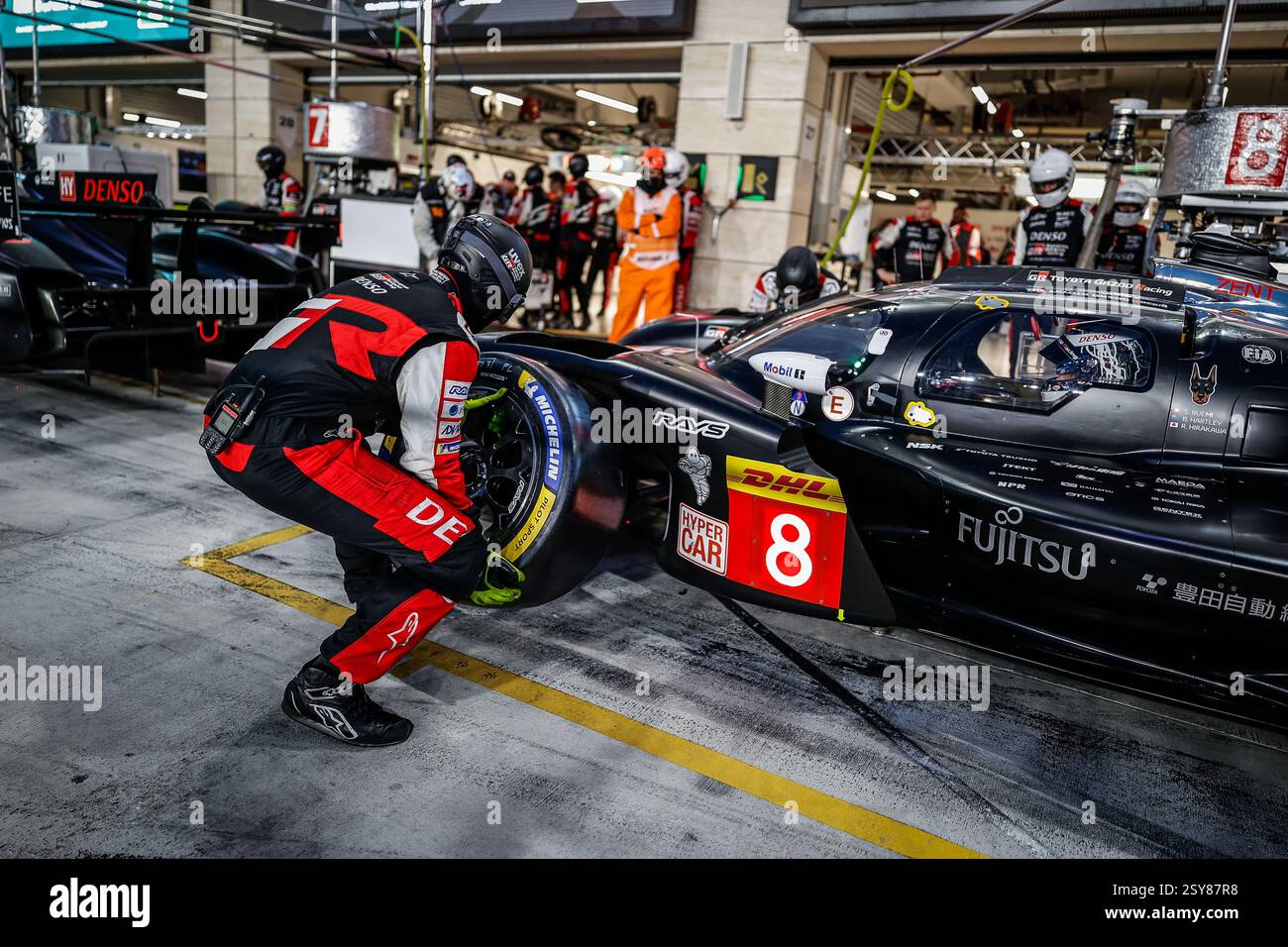 08 BUEMI Sebastien (swi), HARTLEY Brendon (nzl), HIRAKAWA Ryo (jpn), Toyota Gazoo Racing, Toyota ...
