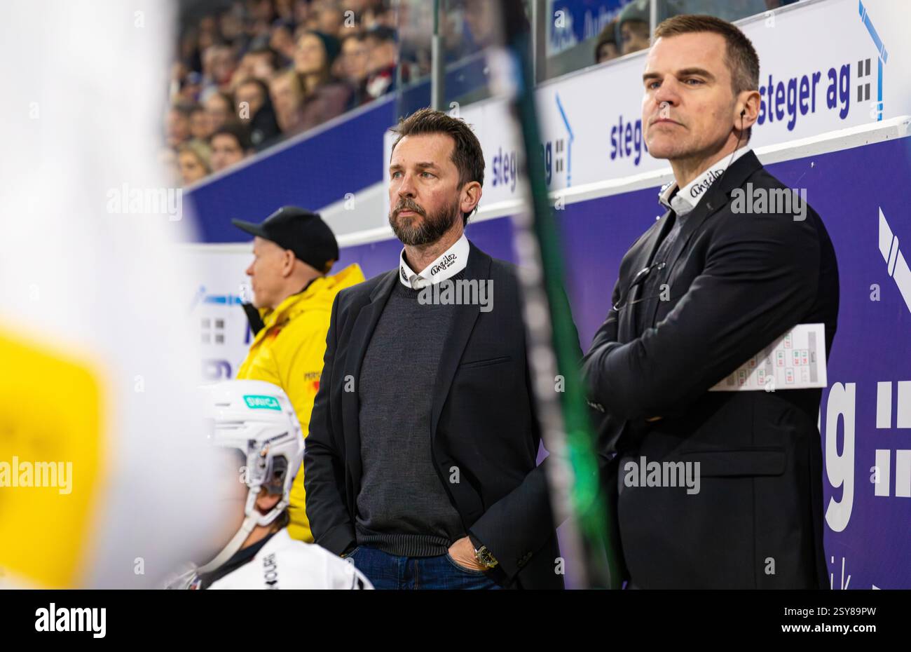 Zurich, Switzerland, 1st Feb 2025: HC Fribourg-Gotteron head coach Lars ...