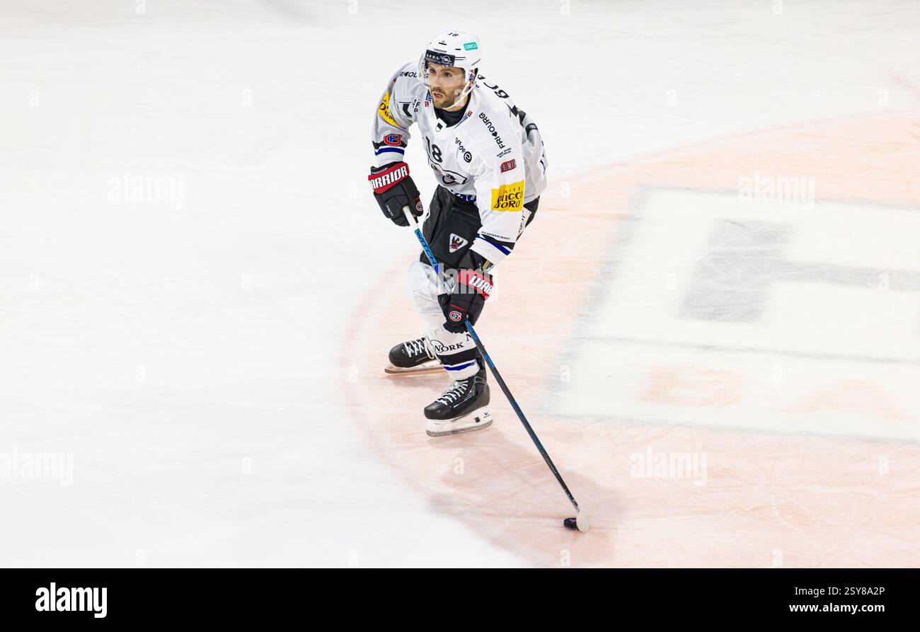 Kloten, Switzerland, 31st Jan 2025: #18 Ryan Gunderson, defender HC ...