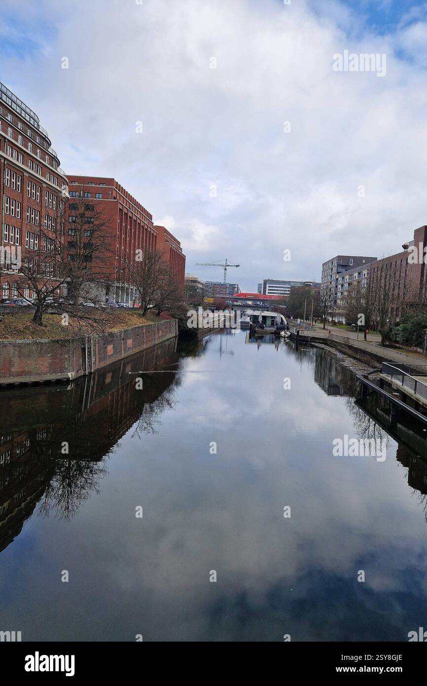 Hamburg Themenfoto: GER, Stadt, Hamburg, 27.02.2025 Eine von insgesamt ...