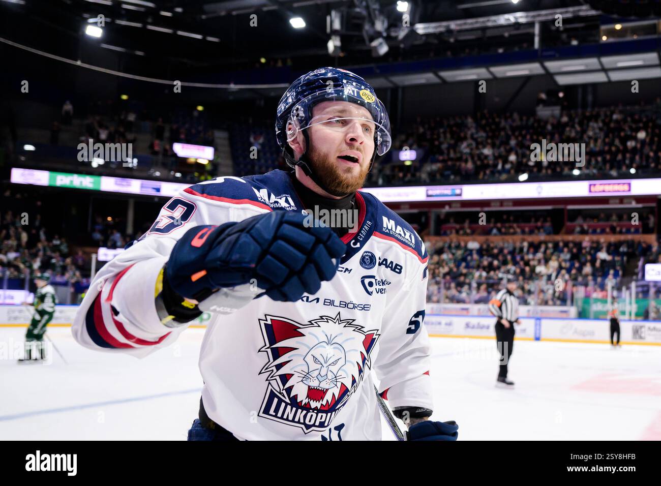 Karlstad, Sverige. 27th Feb, 2025. 250227 Linköpings Robin Kovacs jublar efter han gjort 0-1 ...