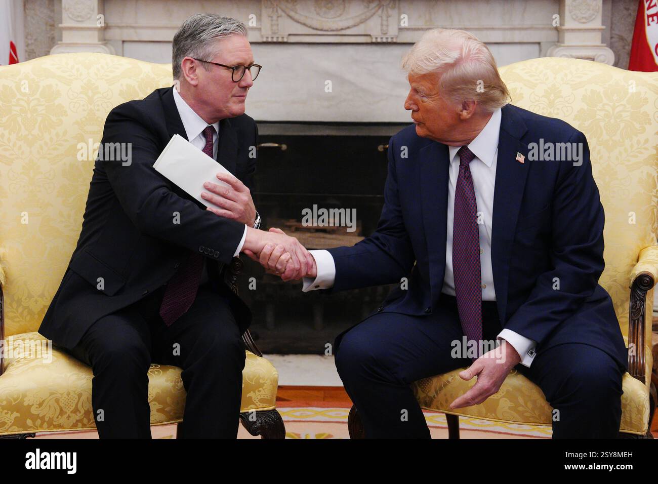 US President Donald Trump meeting Prime Minister Sir Keir Starmer in ...