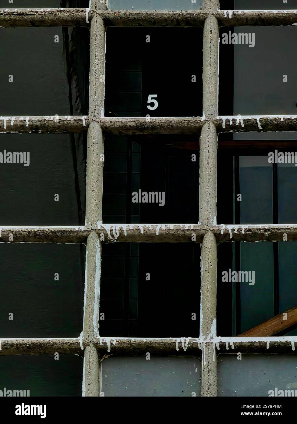 Framed Number 5: A Glimpse Through Time Stock Photo - Alamy