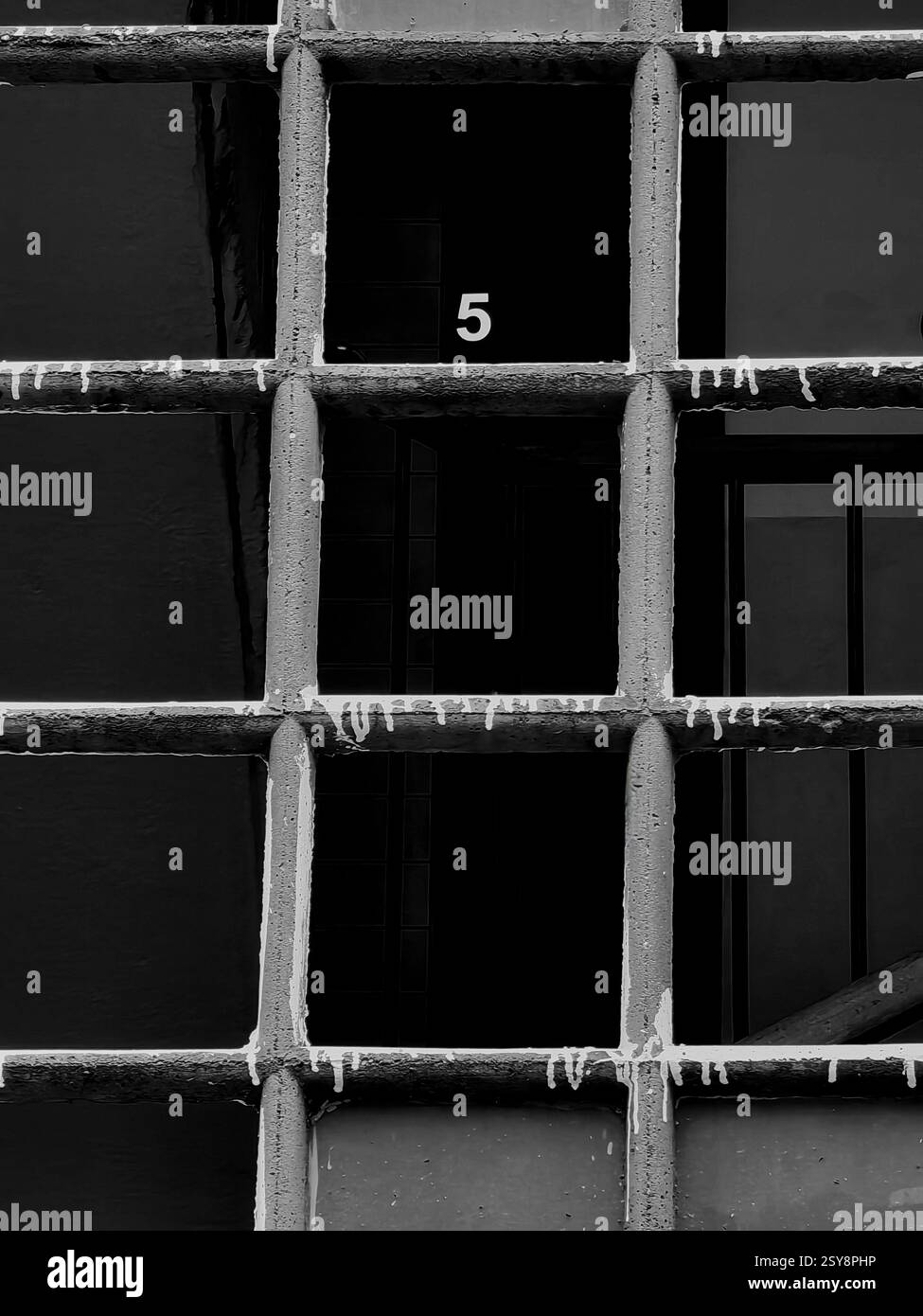 Framed Number 5: A Glimpse Through Time Stock Photo - Alamy