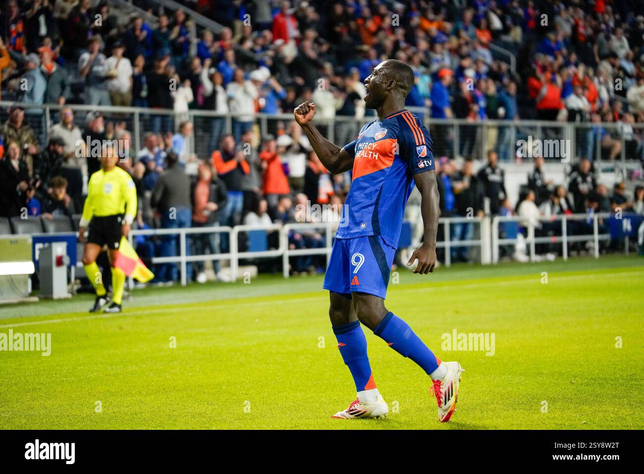 Cincinnati, Ohio, USA. 26th Feb, 2025. Kévin Denkey #9 of FC Cincinnati ...