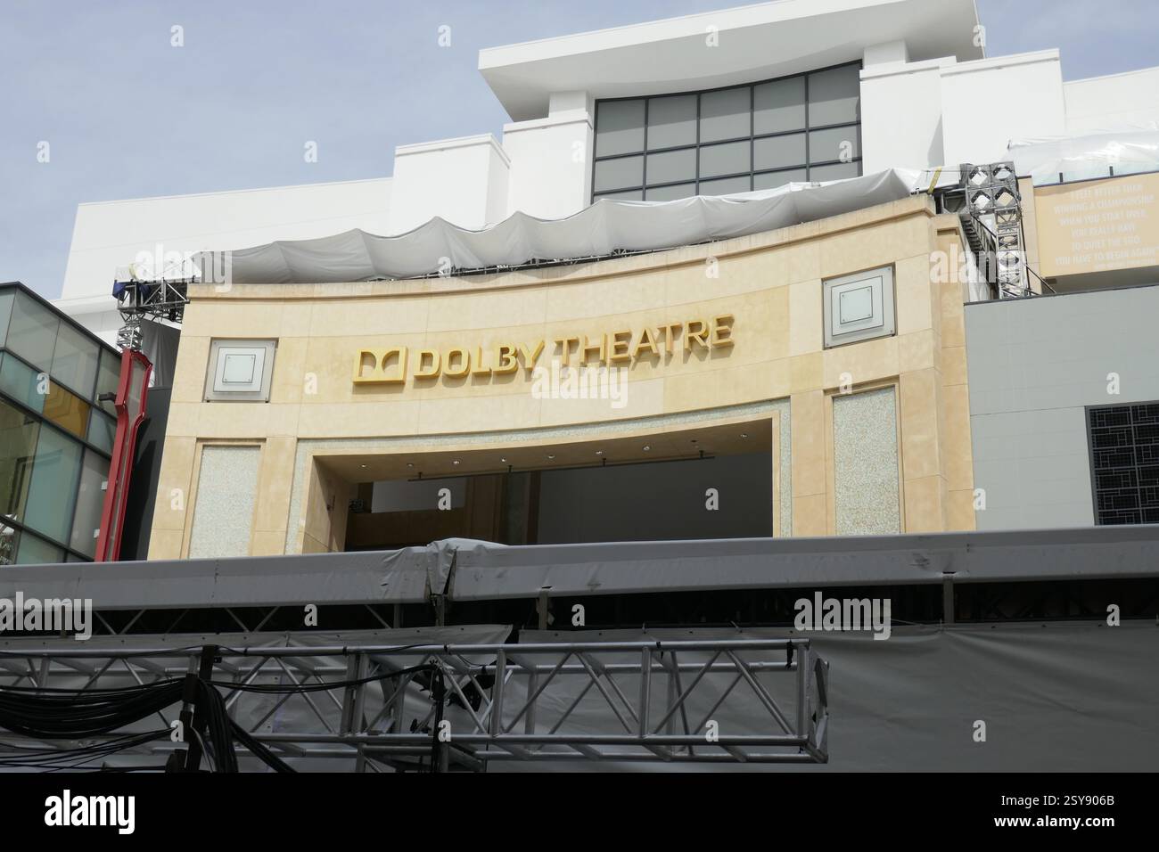 Hollywood, California, USA 27th February 2025 97th Oscars Setup and ...