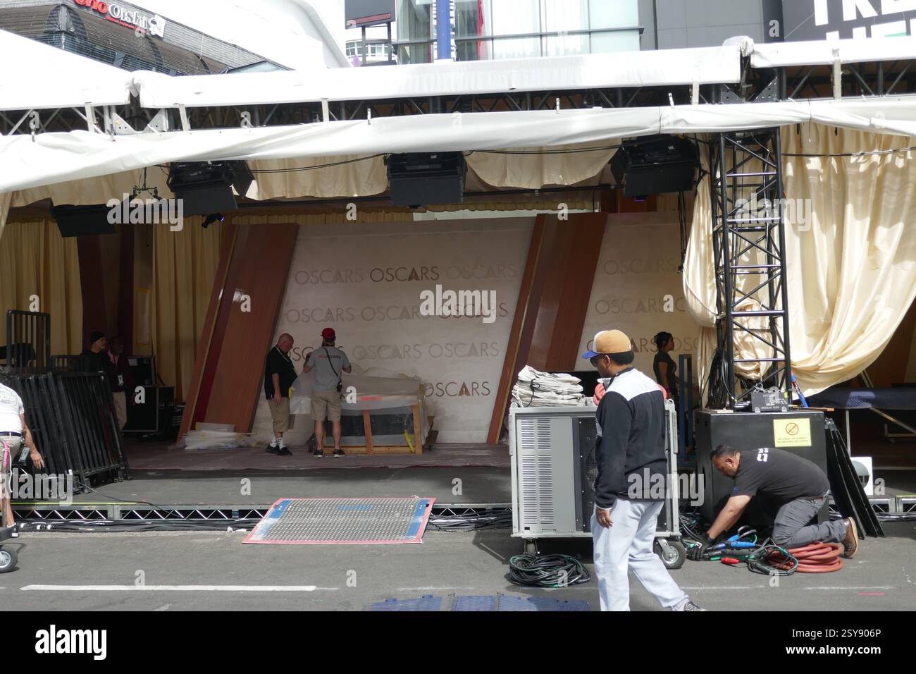 Hollywood, California, USA 27th February 2025 97th Oscars Setup and ...