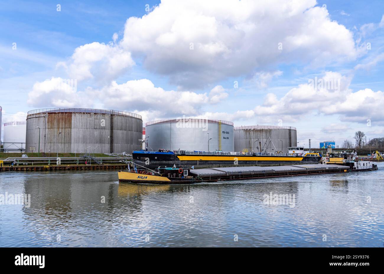 Canal harbour, loading facilities, tank farm for petroleum products of ...