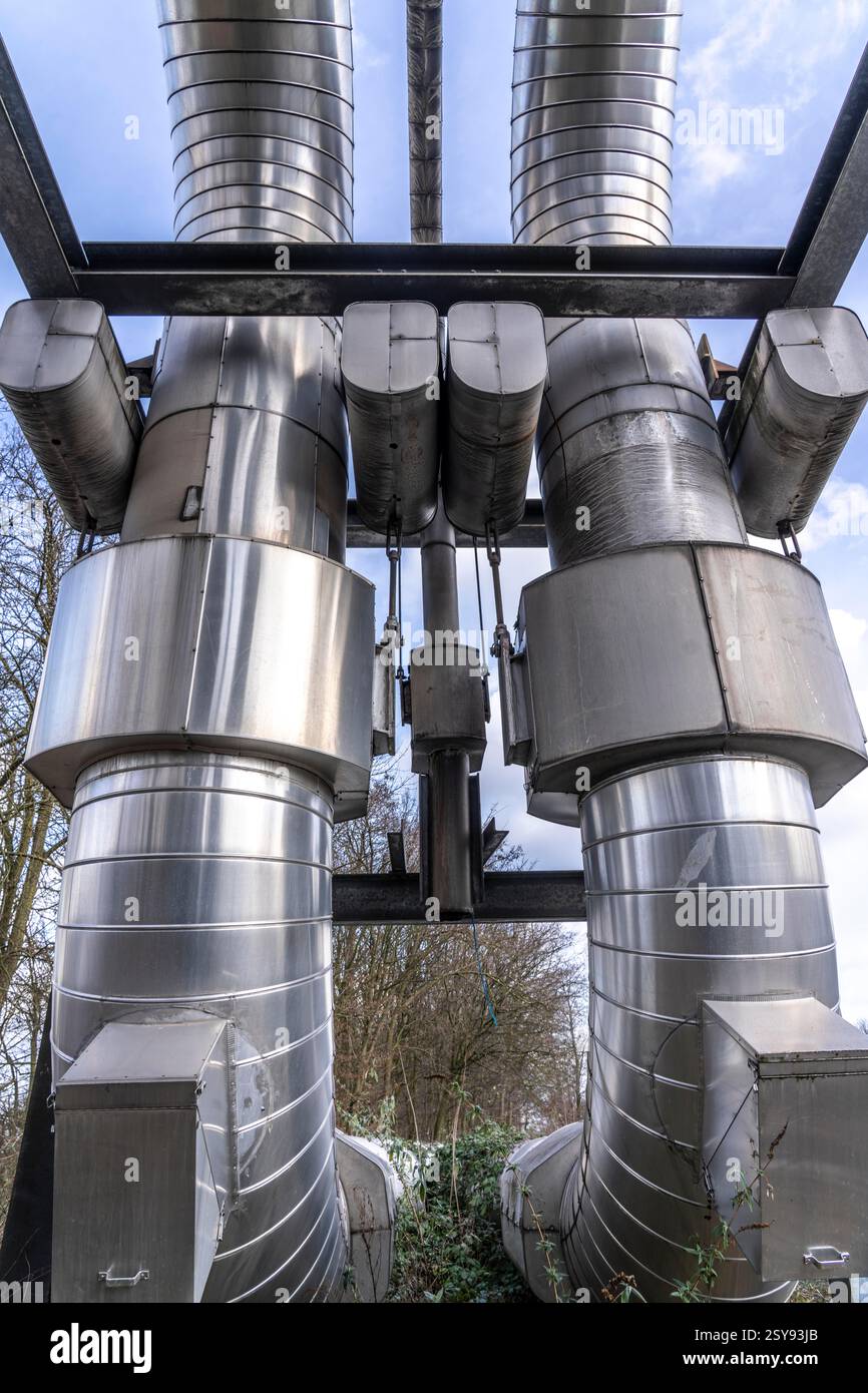 Iqony district heating pipes in Gelsenkirchen, U-bend for length ...