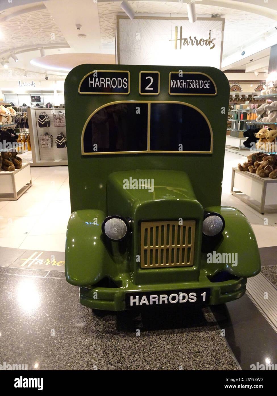 Harrods, Duty Free Shop, Airport, Flughafen, Doha, Qatar, 2025, Manfred ...