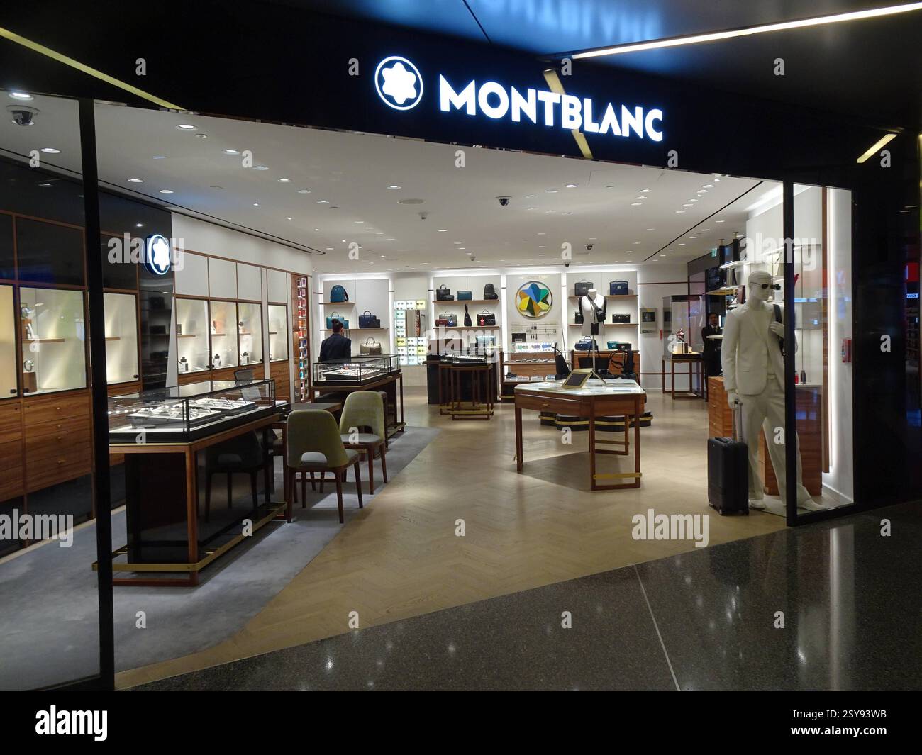 Montblanc, Duty Free Shop, Airport, Flughafen, Doha, Qatar, 2025 ...