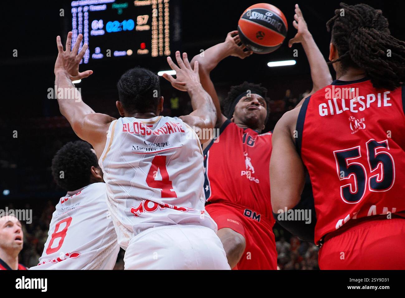 Zack LeDay (EA7 Emporio Armani Olimpia Milano) thwarted by Jaron ...