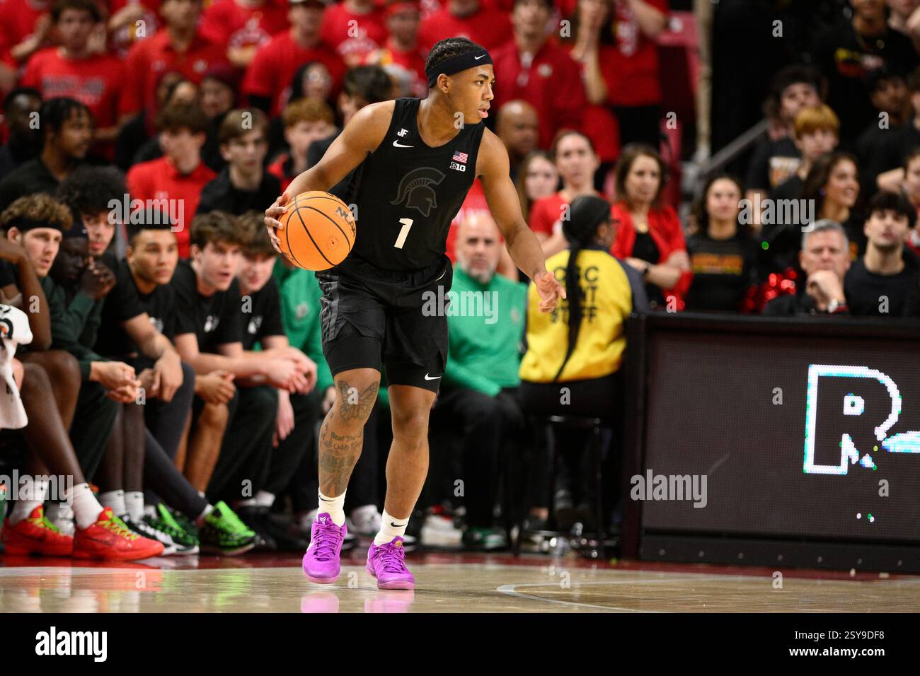 Michigan State guard Jeremy Fears Jr. (1) in action during the second ...