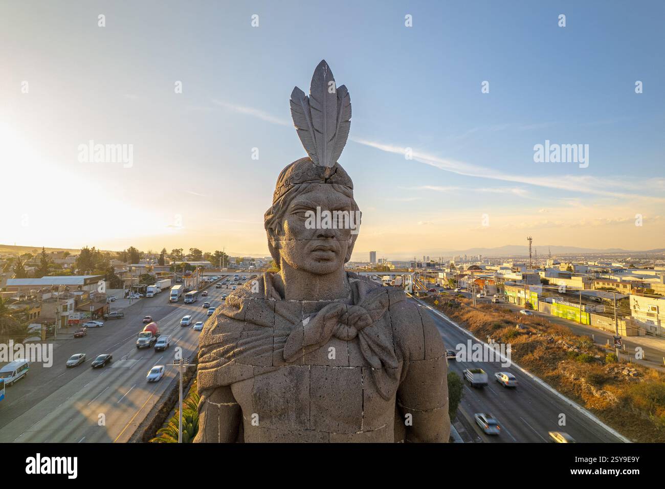 Conin, Fernando de Tapia, statue. Monument built over the 57 highway in ...