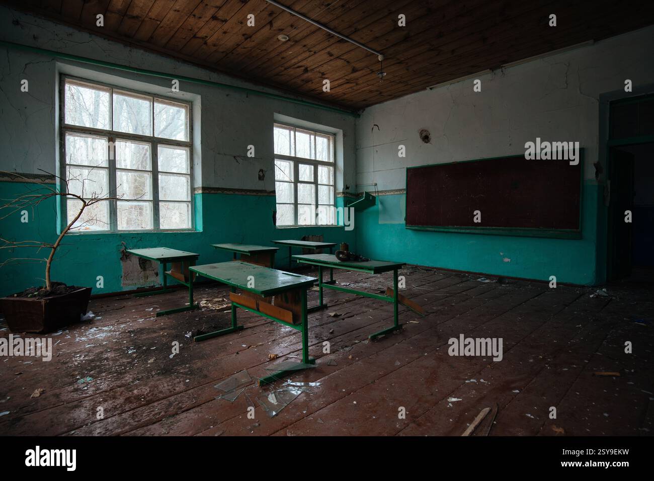 Ruined classroom in abandoned school Stock Photo - Alamy