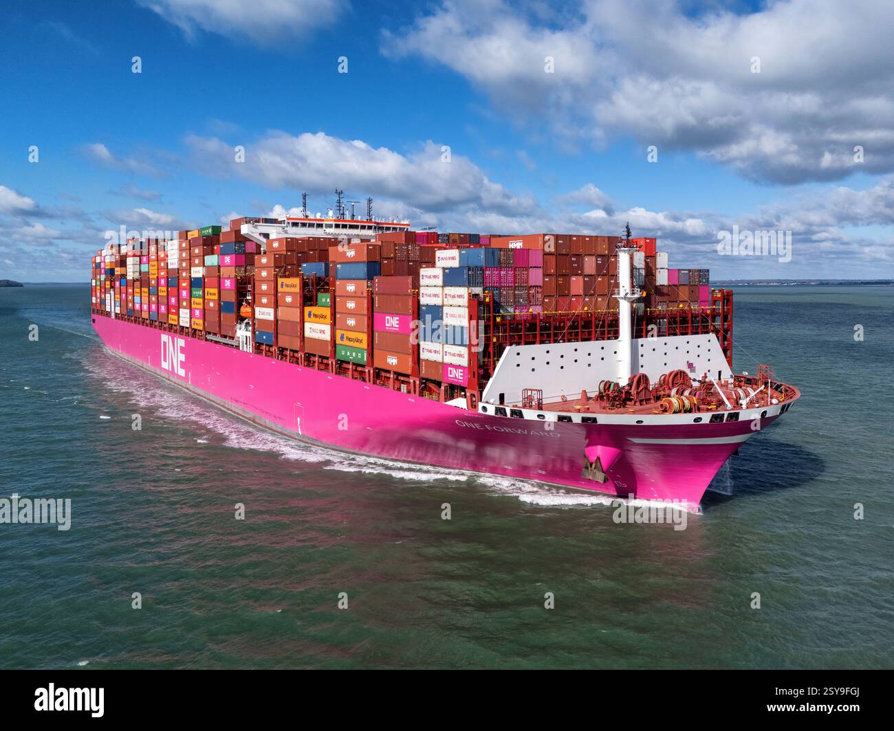 One Forward, a container ship operated by Ocean Network Express Stock ...