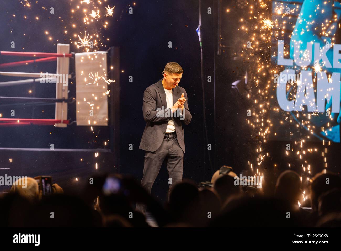 Hull, UK. 27 FEB, 2025. Luke Campbell emerges from a boxing ring after ...