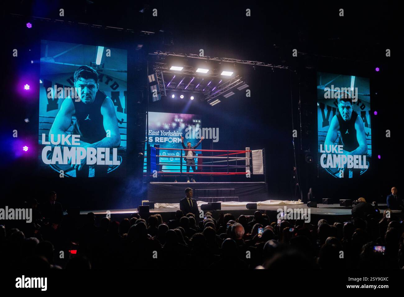 Hull, UK. 27 FEB, 2025. Luke Campbell stands in the ring after being ...
