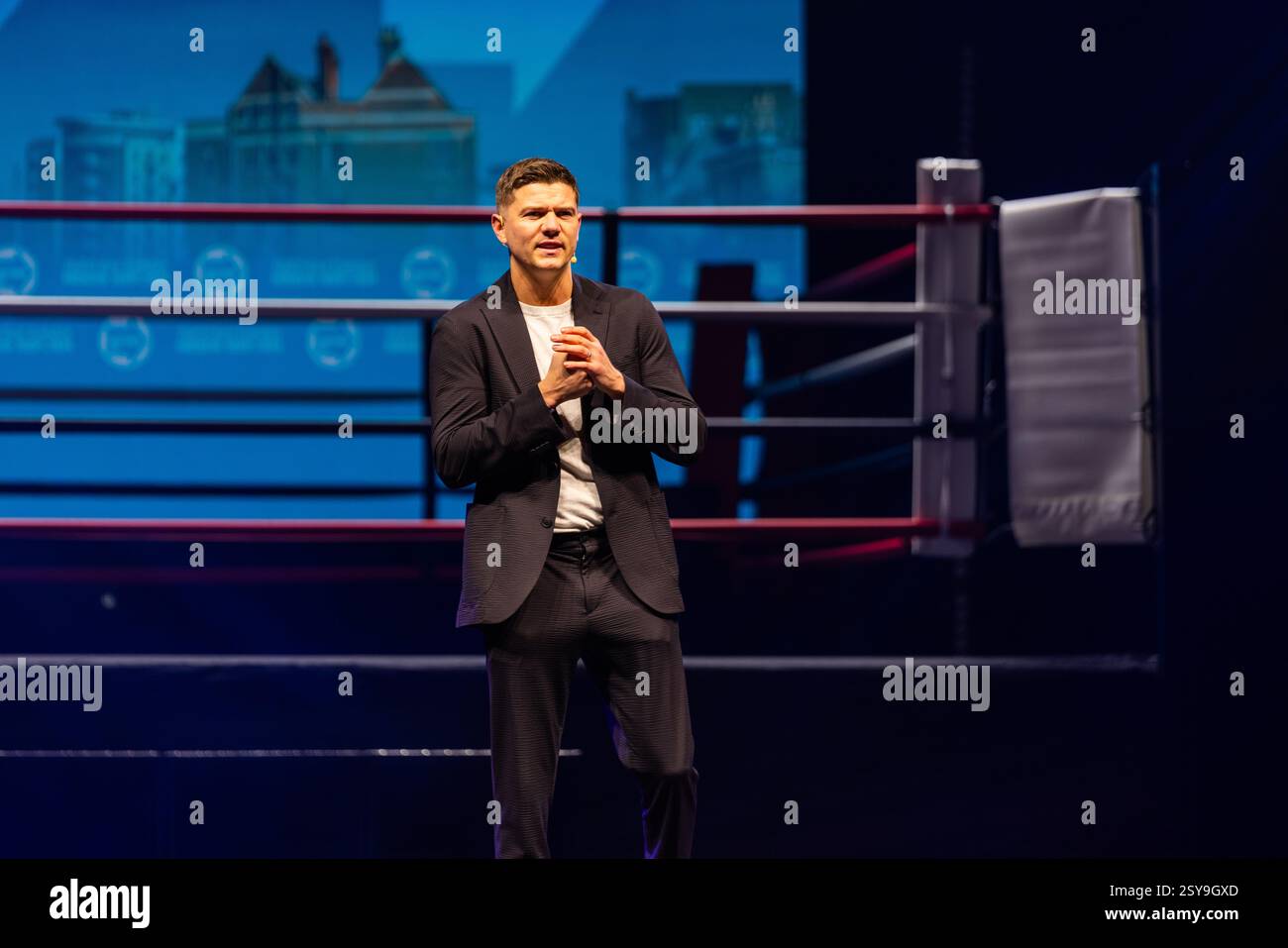 Hull, UK. 27 FEB, 2025. Luke Campbell MBE gives first speech after ...
