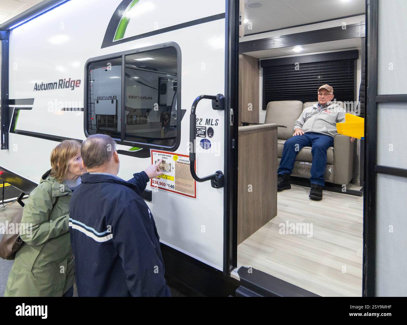 Mississauga, Canada. 27th Feb, 2025. People view a travel trailer ...