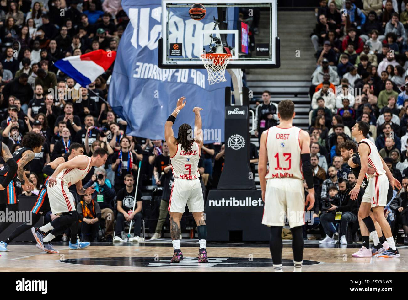 Carsen Edwards (FC Bayern München Basketball, #03) bei einem Freiwurf ...
