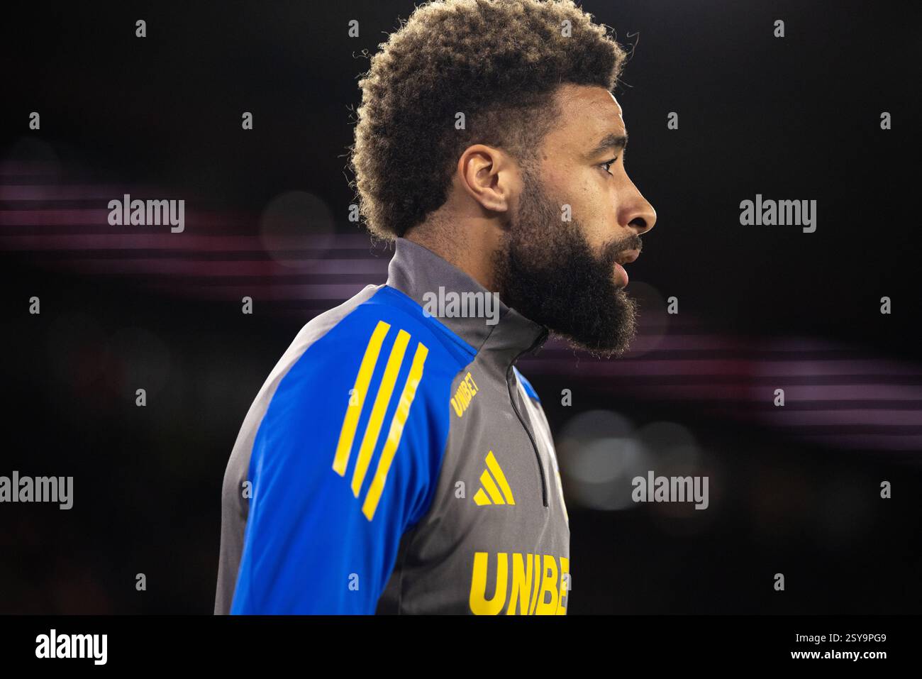 Jayden Bogle (Leeds United) before the Sky Bet Championship match ...