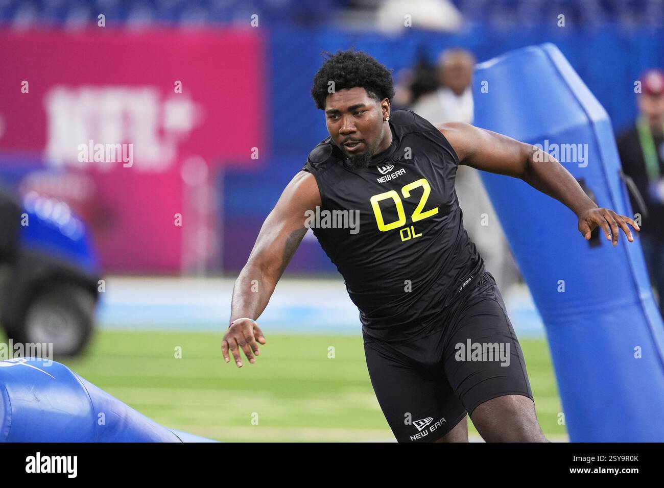 Toledo defensive lineman Darius Alexander runs a drill at the NFL ...
