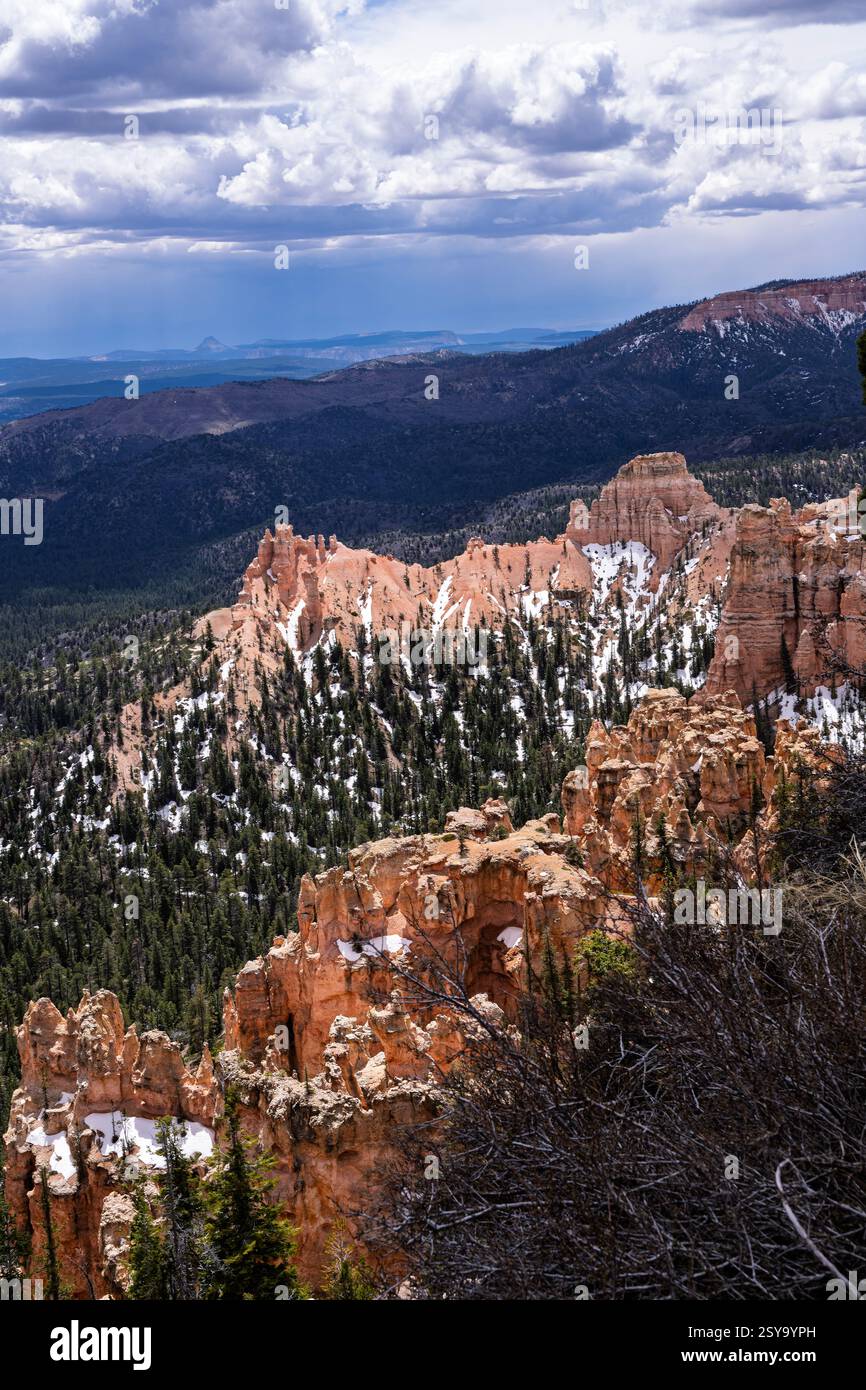 The dramatic and breathtaking land scape of South Central Utah Stock ...