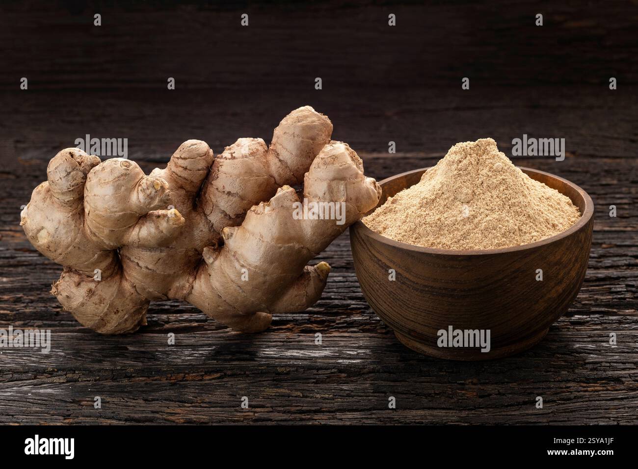 Organic ground ginger root - Zingiber officinale Stock Photo - Alamy