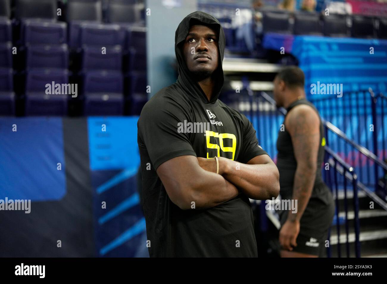 Tennessee defensive lineman James Pearce Jr. prepares for a drill at ...