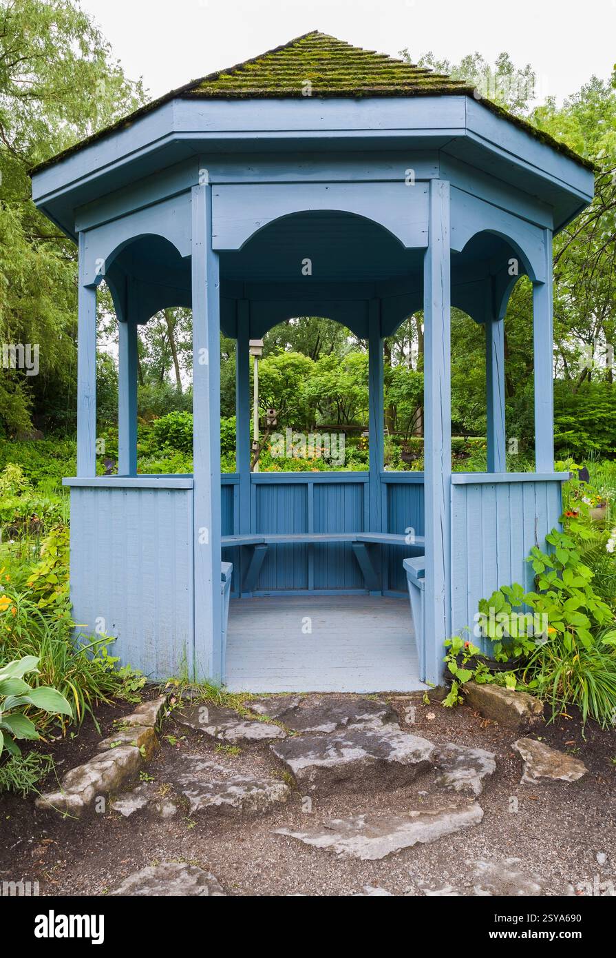 Blue painted wooden gazebo with built-in sitting benches and cedar ...