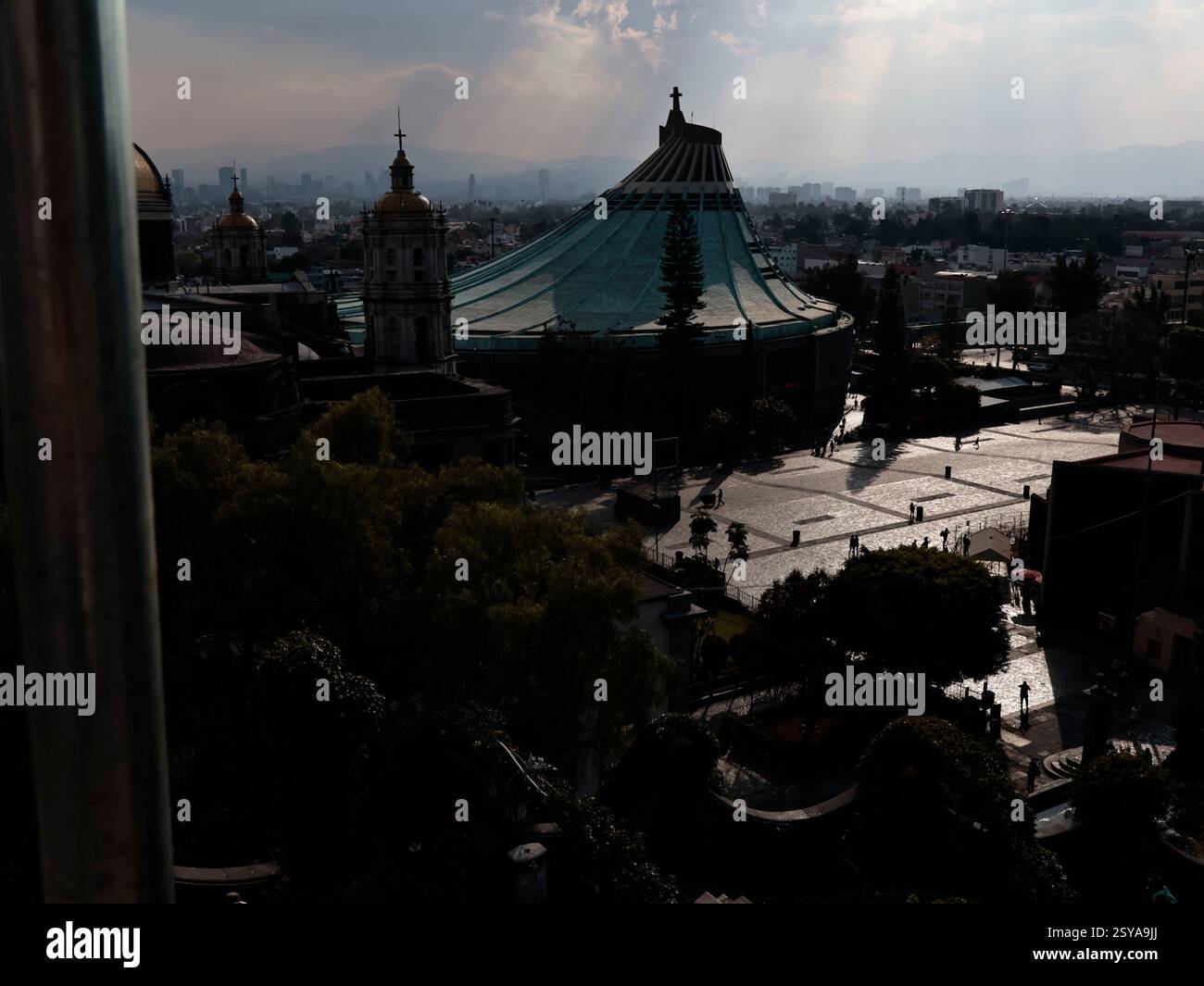 Mexico City, Cdmx, Mexico. 27th Feb, 2025. Inside the Basilica of ...