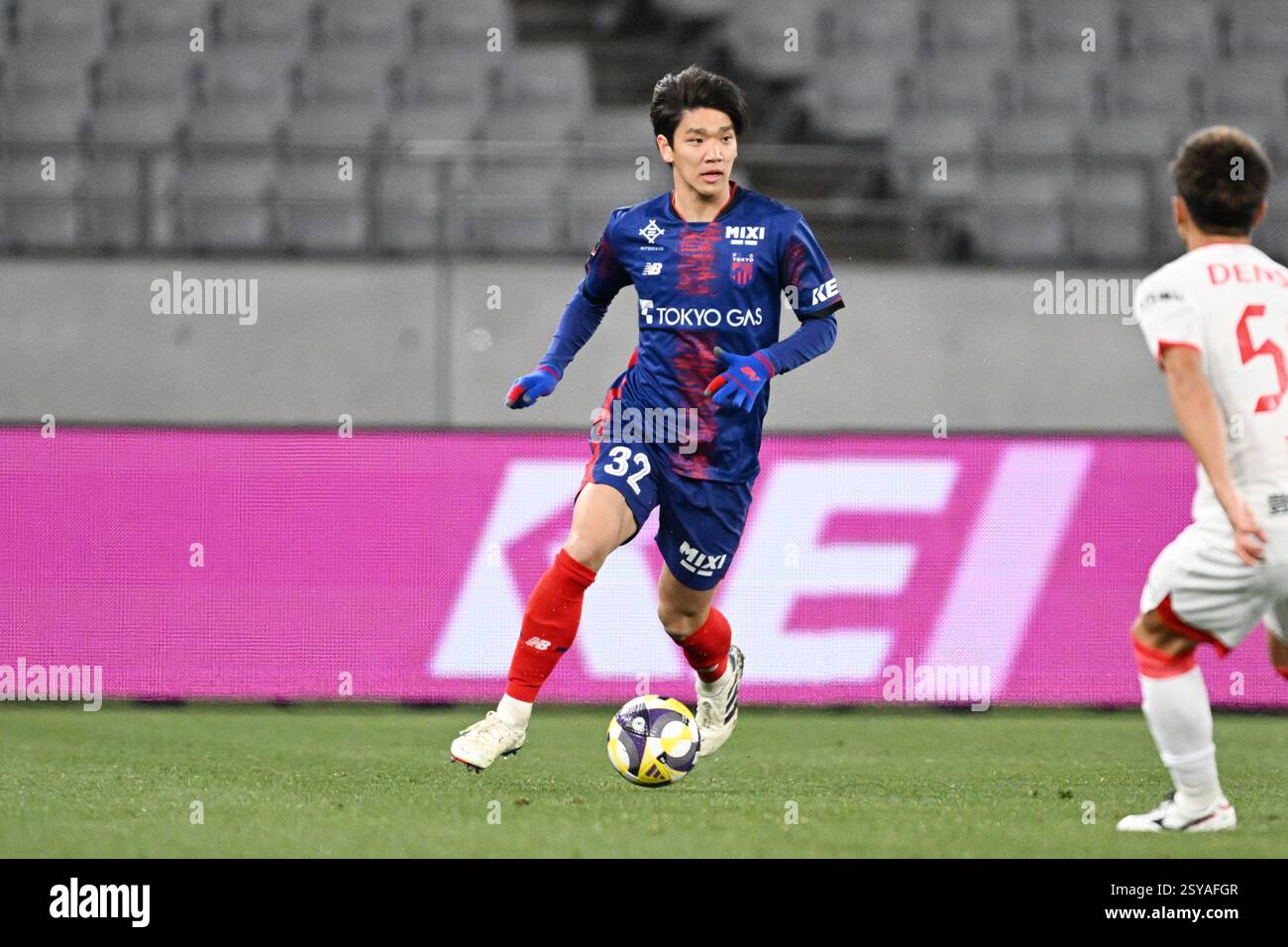 Ajinomoto Stadium, Tokyo, Japan. 26th Feb, 2025. Kanta Doi (FC Tokyo ...