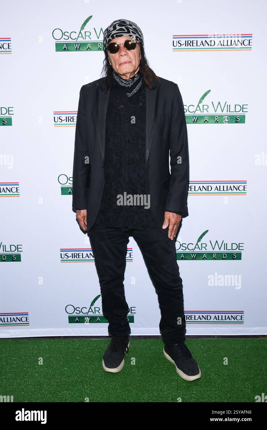 Los Angeles, USA. 27th Feb, 2025. Wayne Jobson walking the red carpet ...
