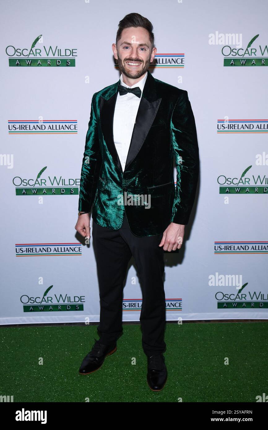 Los Angeles, USA. 27th Feb, 2025. Nick McCarthy walking the red carpet ...